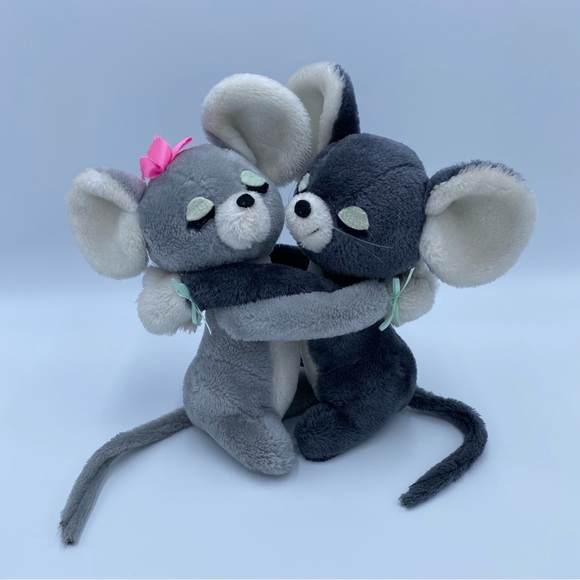 Dakin | Toys | Vintage 976 R Dakin Eeny Meeny Mouse Couple Plush ...